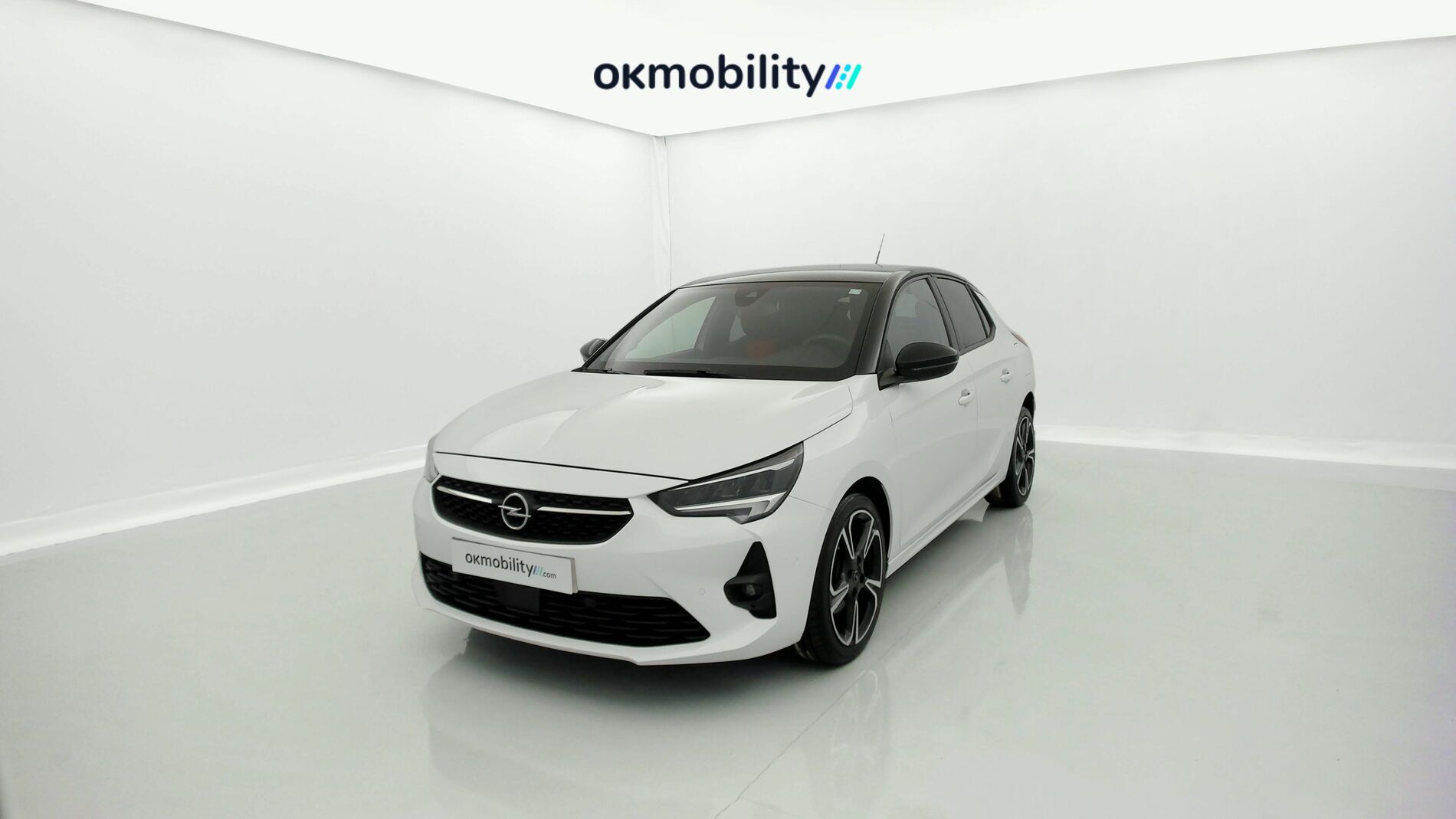 Nearly-New Opel Corsa Gs 1.2T 100 Arktis White 2369308 - OK Mobility