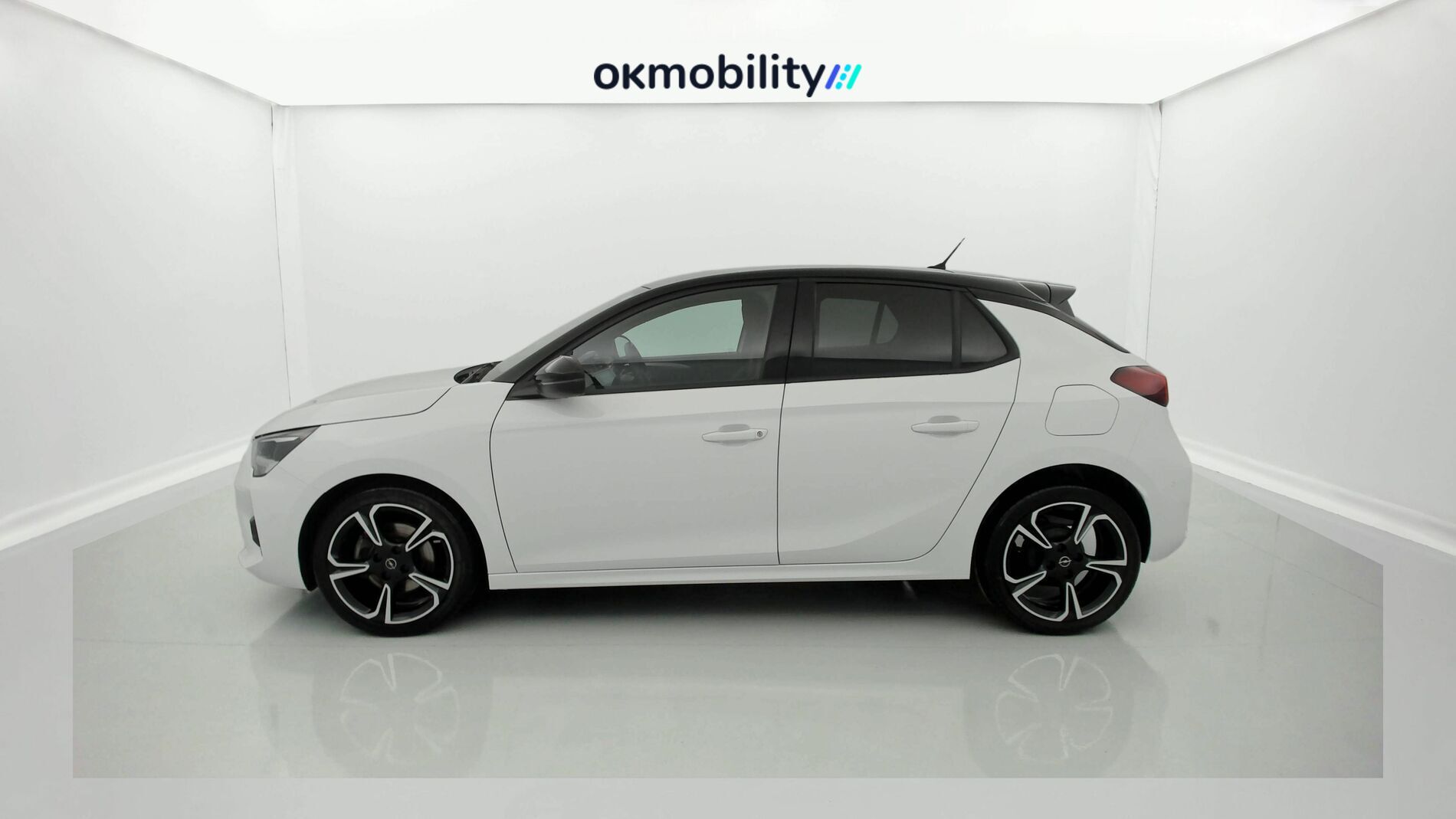 Voiture quasi neuve Opel Corsa Gs 1.2T 100 Arktis White 2369317 - OK ...